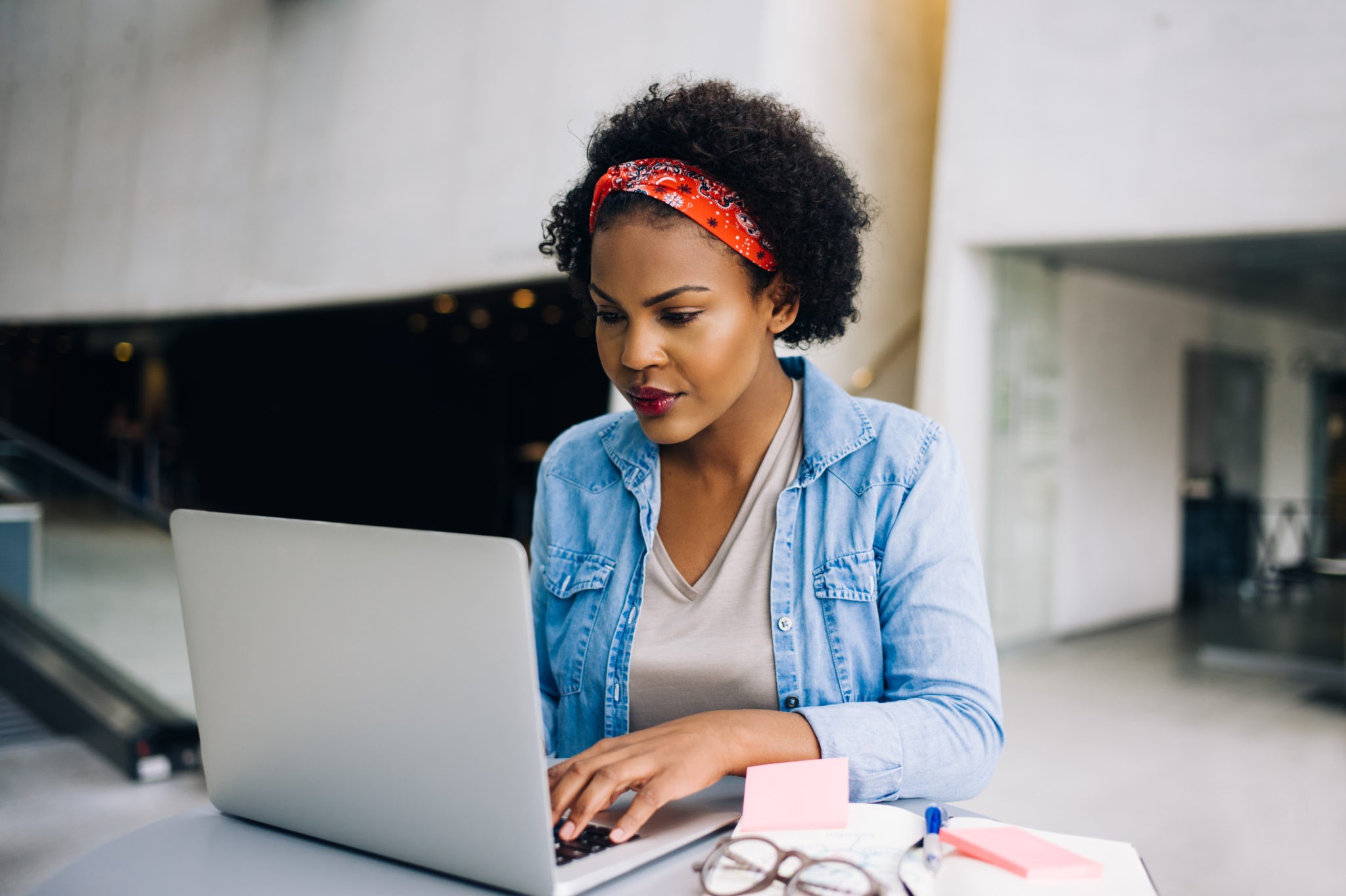 Devenez un assistant virtuel performant et compétitif - Travay Lakay Devenez un assistant virtuel performant et compétitif - Travay Lakay